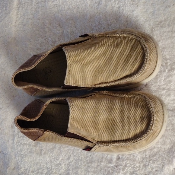 CROCS | Shoes | Crocs Tan Canvas Boy Size 3 | Poshmark